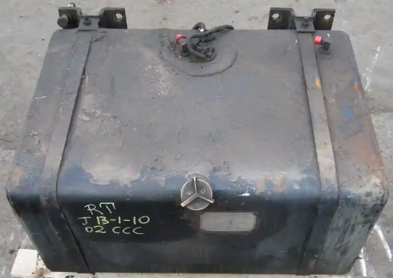 Used 2002 CRANE CARRIER C BOOM TRUCK Fuel Tank for sale | Enfield ...