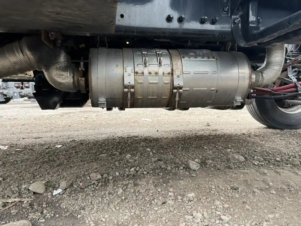 Used 2021 FREIGHTLINER M2 106 Diesel Particulate Filter (DPF) for sale ...