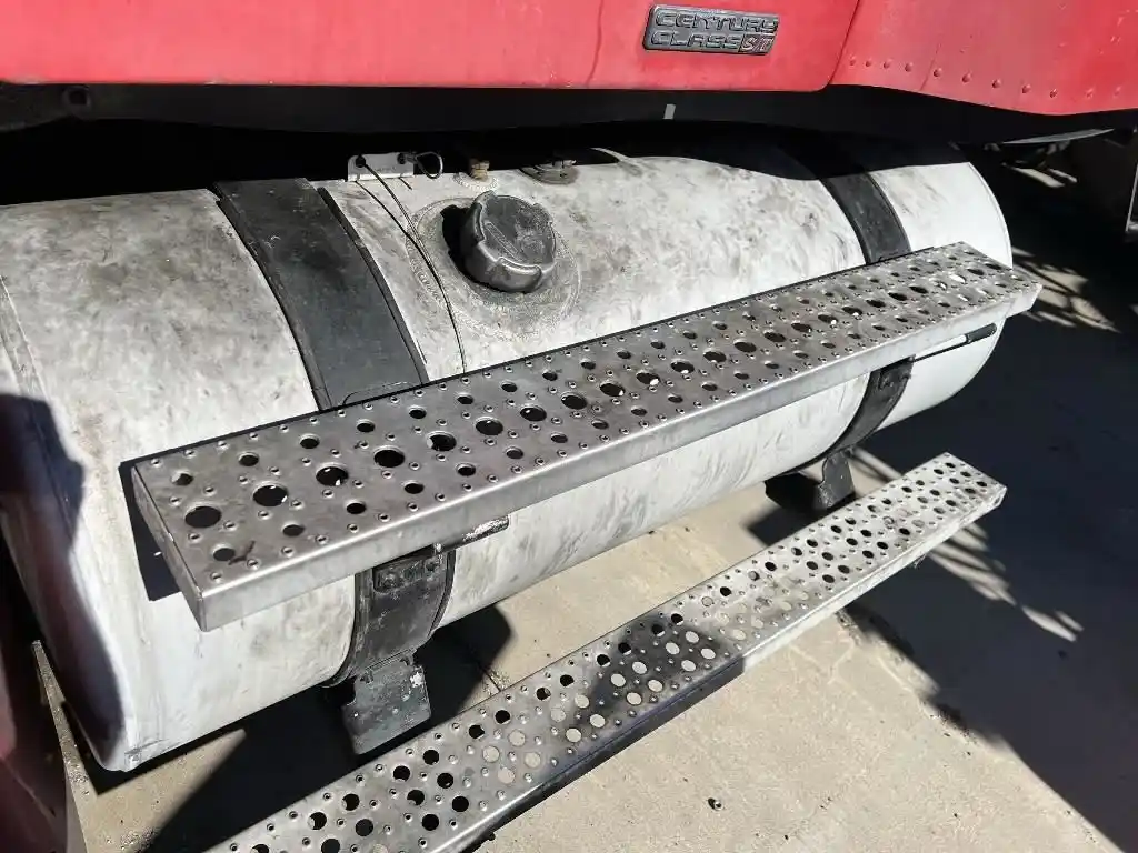 Used 2006 FREIGHTLINER ST120 Fuel Tank Bracket for sale | Crandall ...
