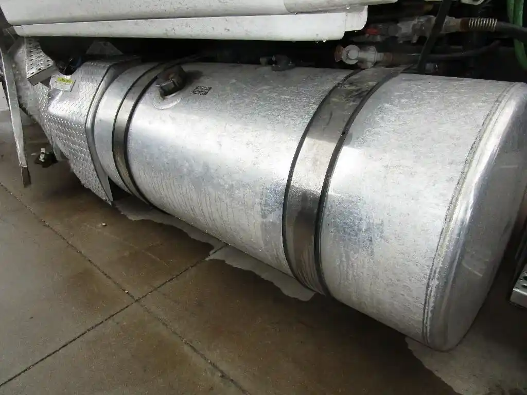 Used 2019 FREIGHTLINER CASCADIA Fuel Tank for sale | Crandall Texas ...