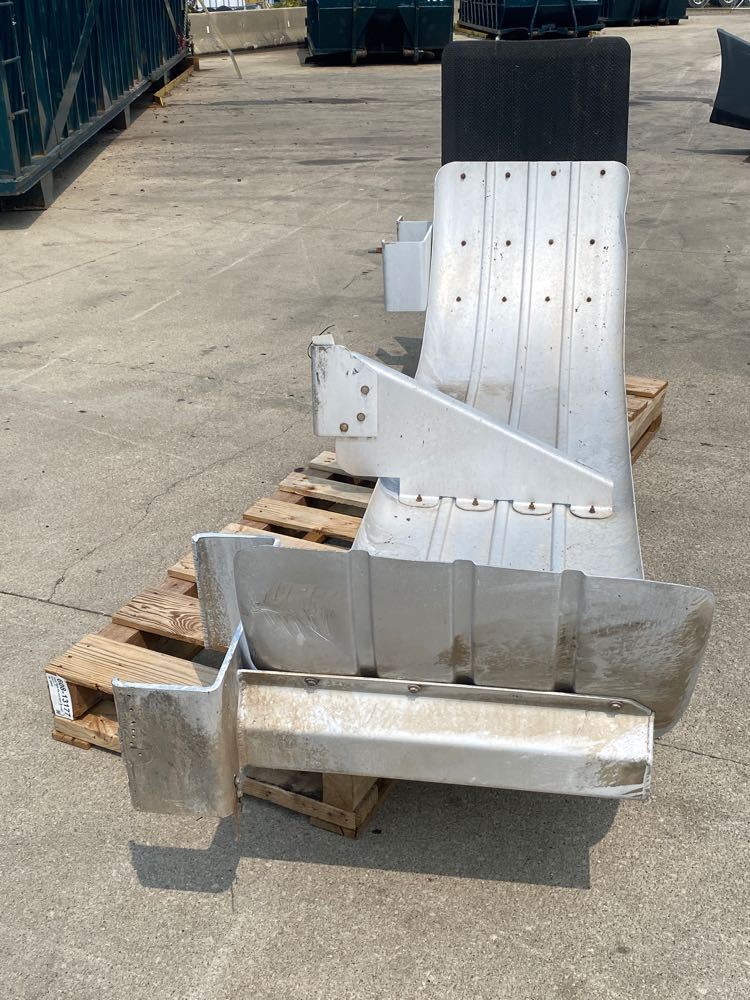 Used 2016 Kenworth T880 Fender Extension for sale | Dorr Michigan ...