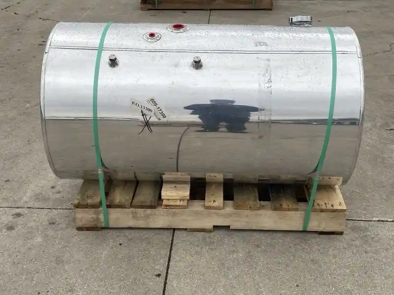 Used 2018 International Fuel Tank for sale | Dorr Michigan United ...
