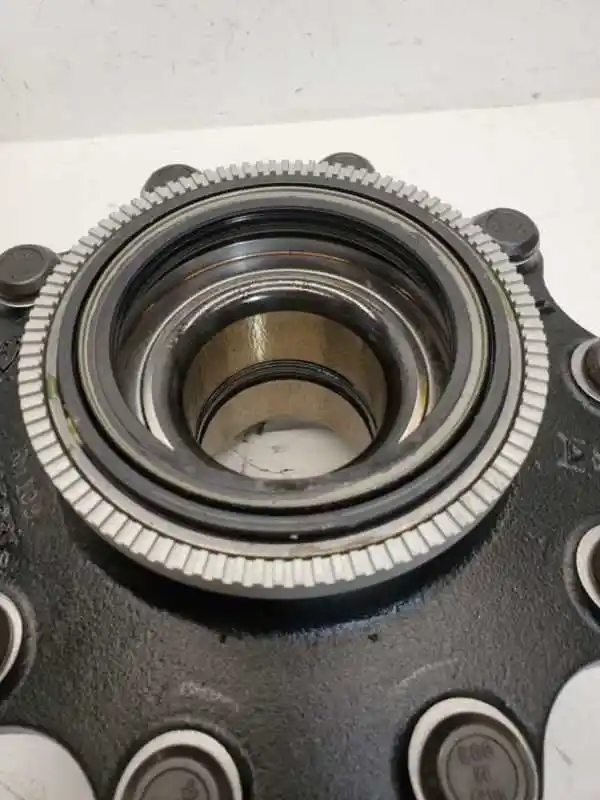 Used Meritor Wheel End, Spoke and Hub for sale | Dorr Michigan United ...