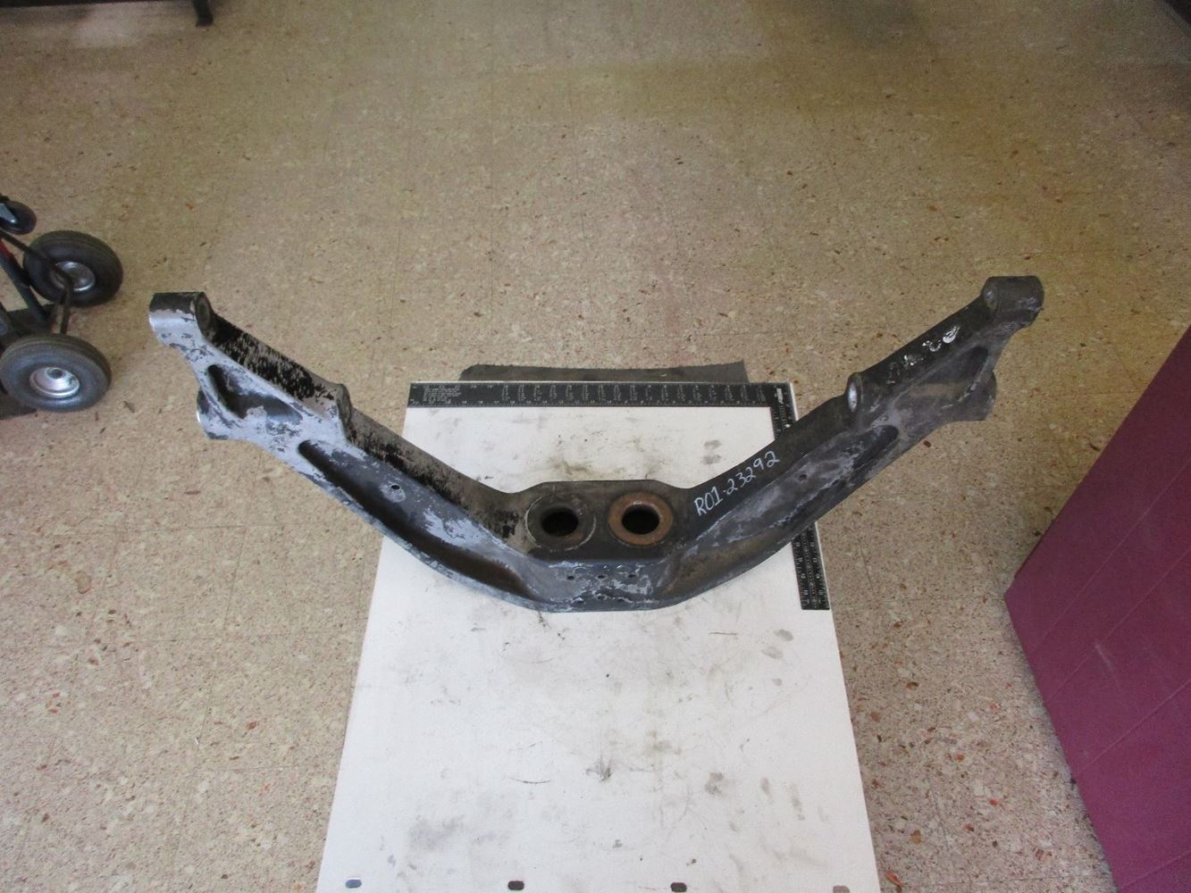 Used 1994 Freightliner FLD120 Engine Mount for sale | Chamberlain South ...