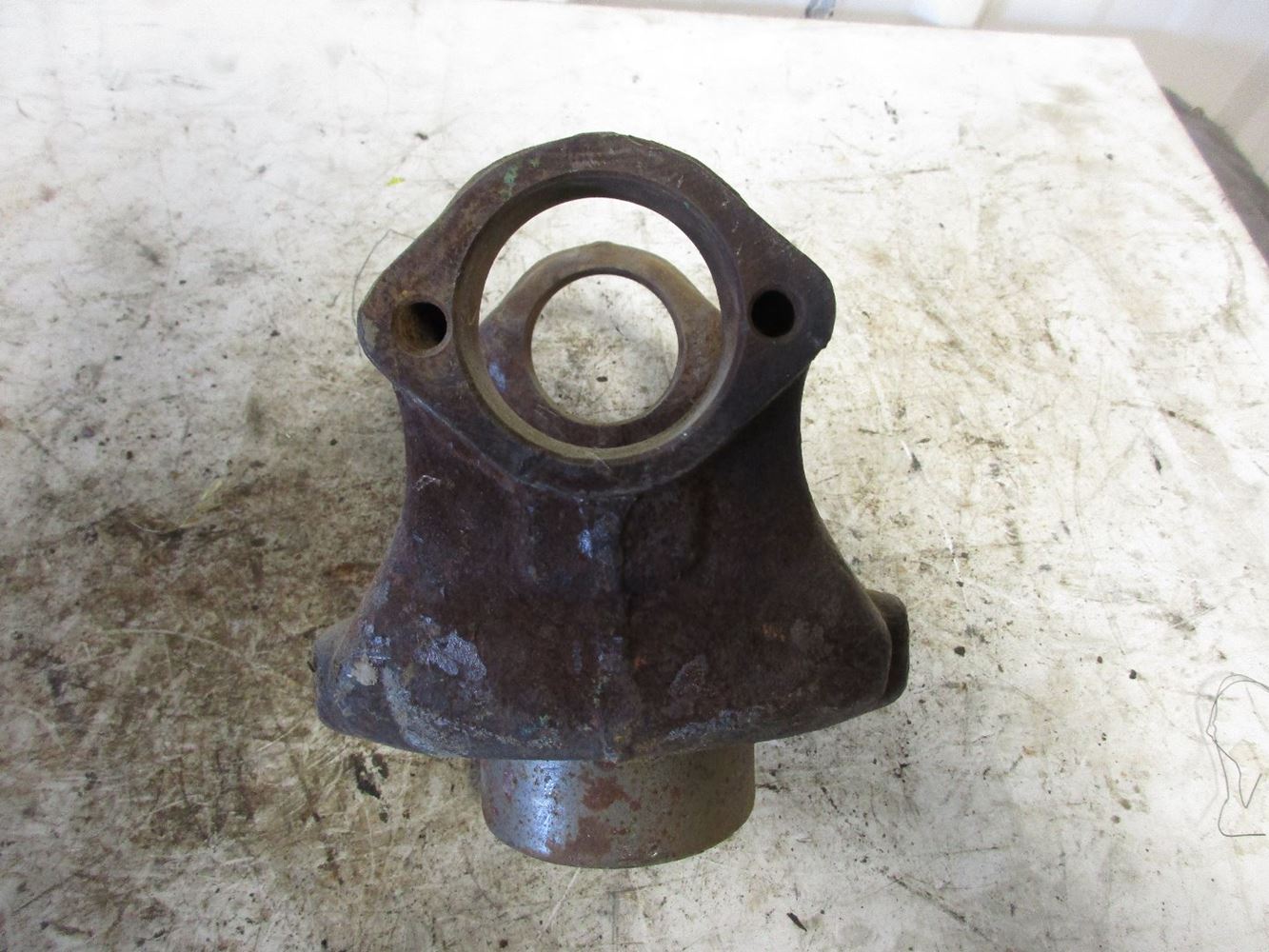 Used Meritor/Rockwell Transmission Yoke for sale | Chamberlain South ...