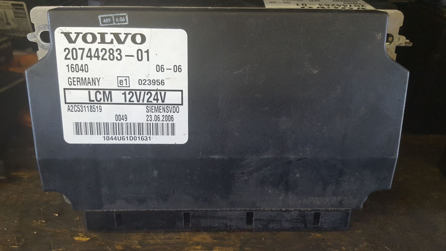 Used Volvo VNL Dash Control Module for sale | St. Andrews Manitoba ...