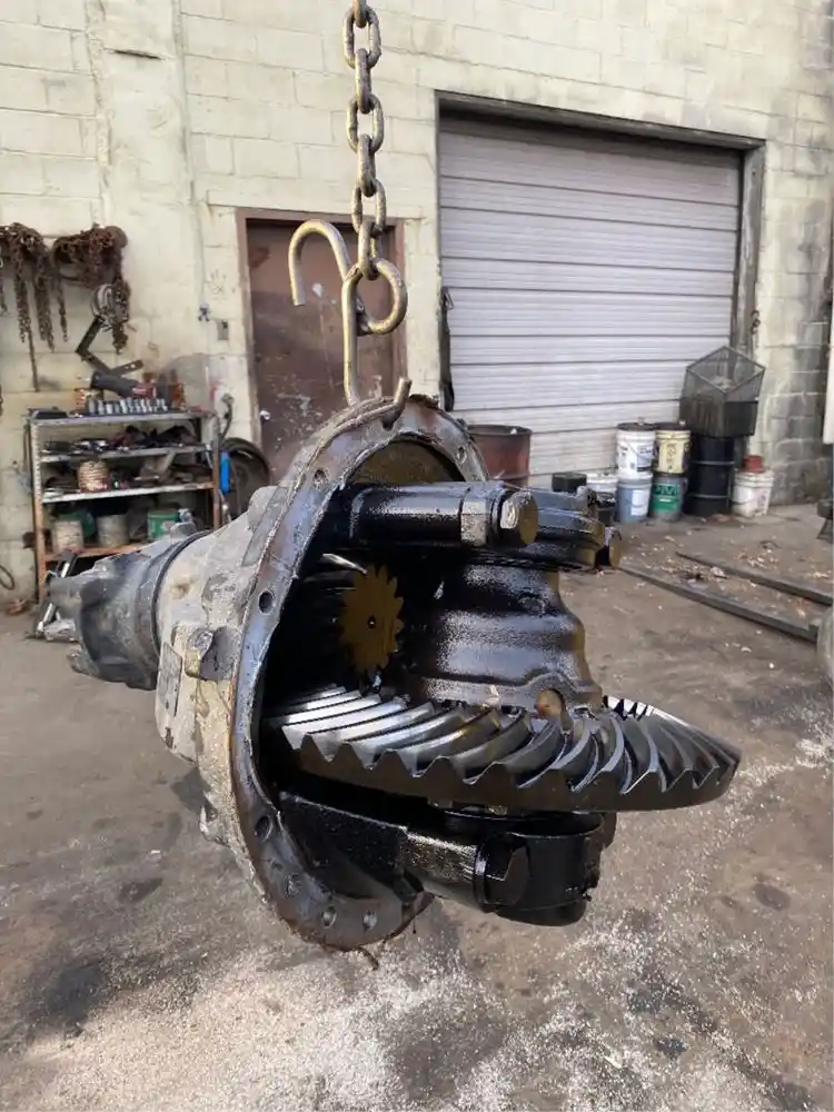 Used, Recycled, New, and Aftermarket Heavy Duty Truck Parts