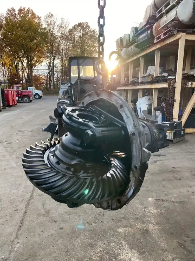 Used, Recycled, New, and Aftermarket Heavy Duty Truck Parts