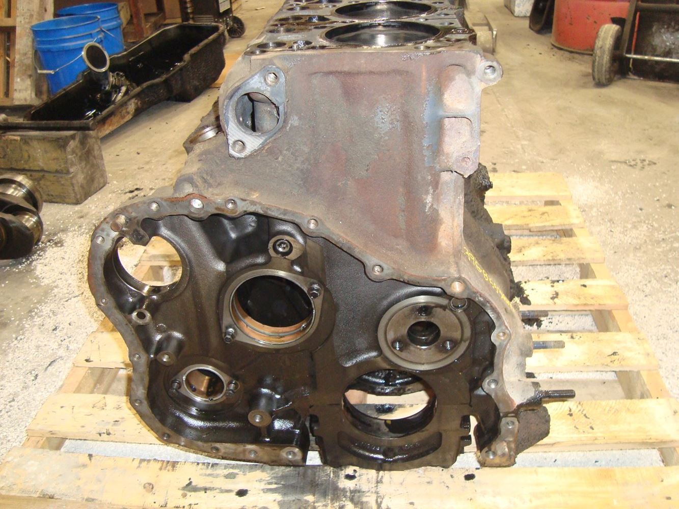 Used, Recycled, New, and Aftermarket Heavy Duty Truck Parts