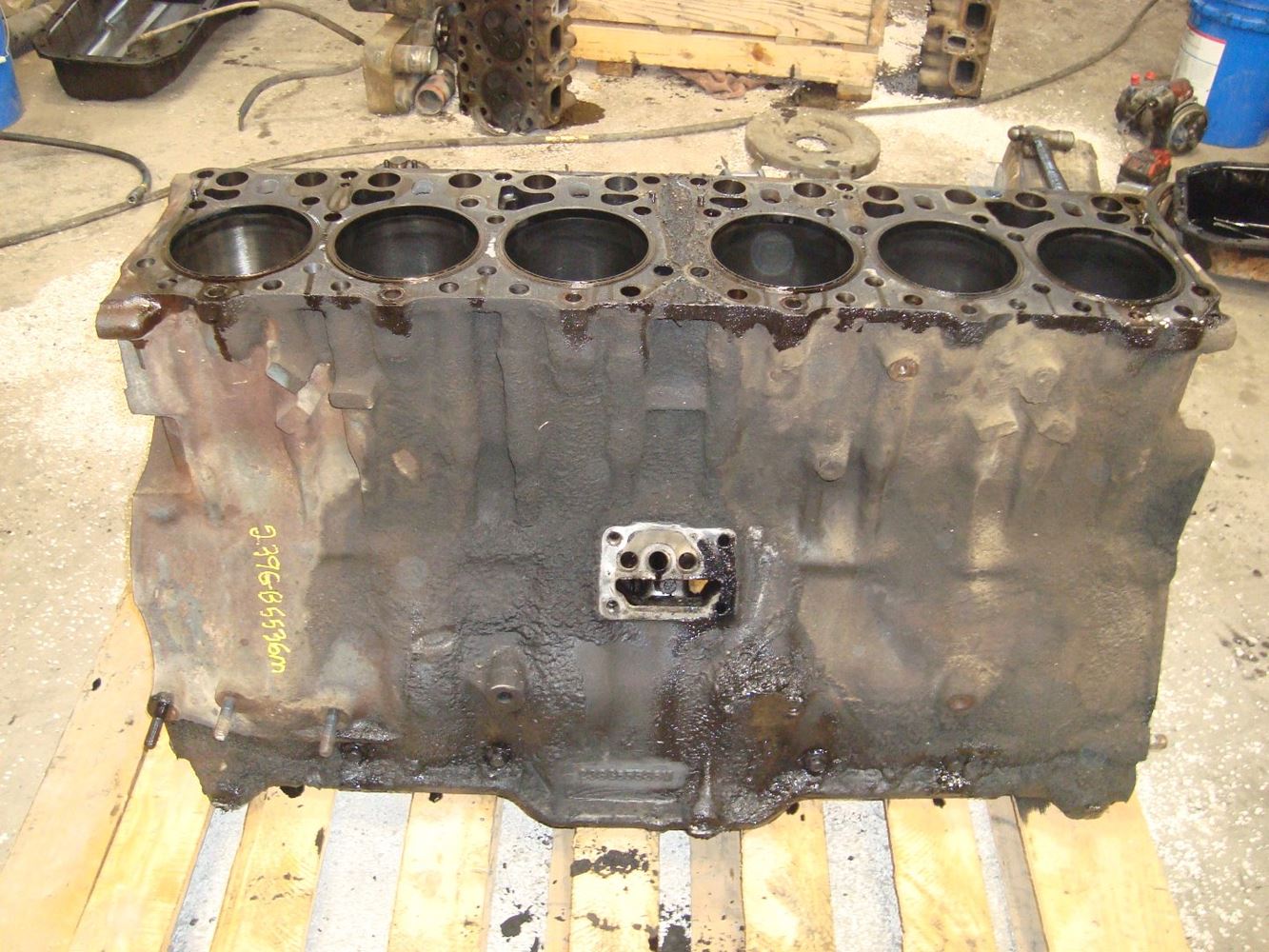 Used, Recycled, New, and Aftermarket Heavy Duty Truck Parts