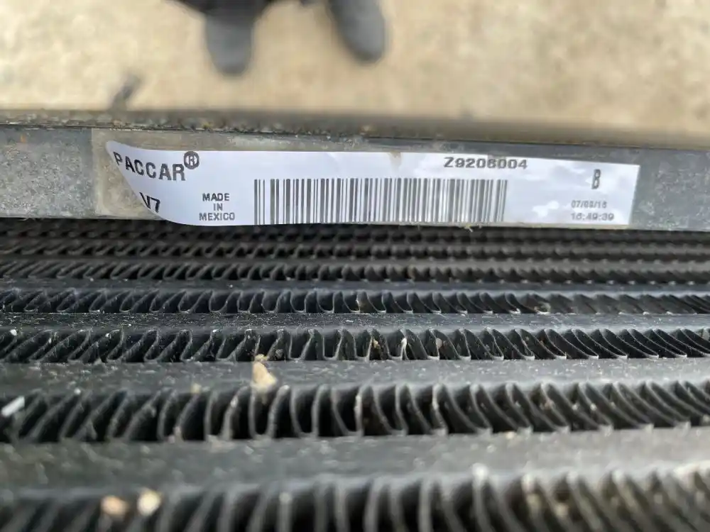 Used 2017 Kenworth T680 A/C Condenser for sale | Anola Manitoba Canada ...