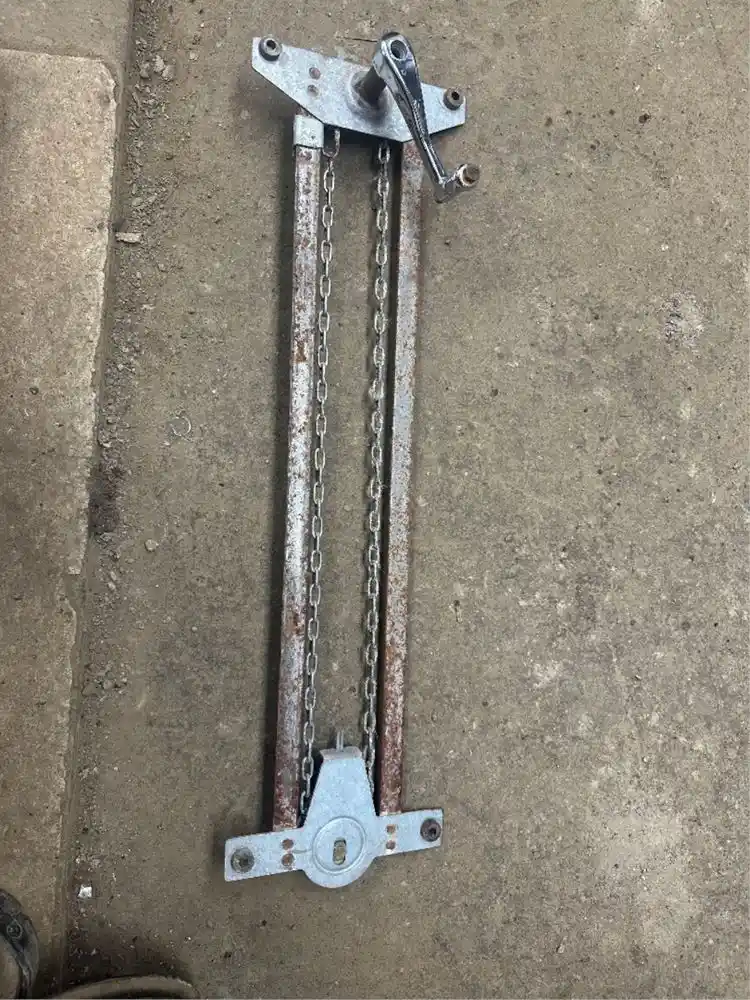 Used 1980 Kenworth Door Window Regulator for sale | Depew New York ...