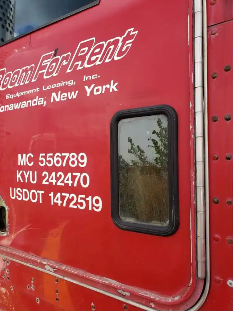 Used 1996 Kenworth T800 Door for sale | Depew New York United States ...