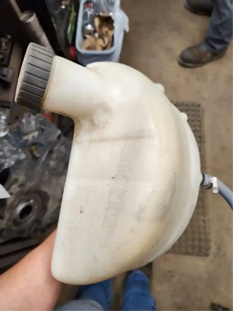 Used, Recycled, New, and Aftermarket Heavy Duty Truck Parts