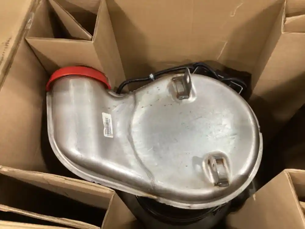 Used Universal Volvo VNL Diesel Particulate Filter (DPF) for sale ...