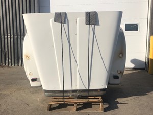 New and Used International 9300 Hoods For Sale | TPI