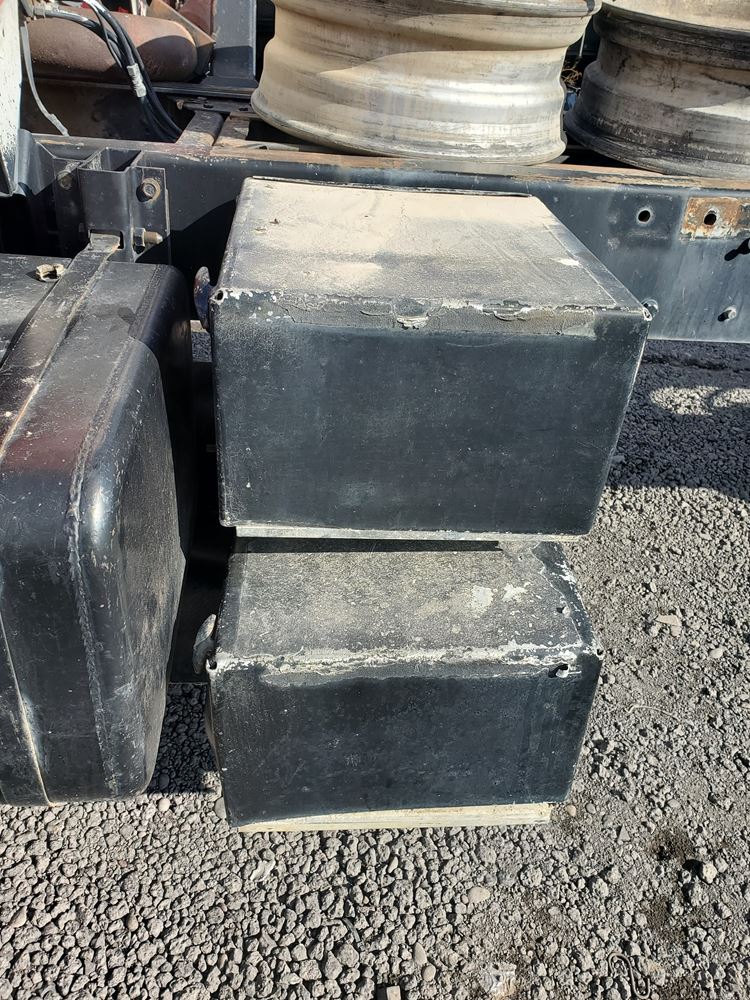 Used 1977 GMC Brigadier Battery Box for sale | Ucon Idaho United States ...