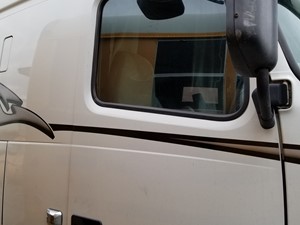 New and Used Volvo VNL Door Windows for sale | TPI