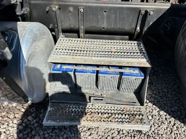 Used 2012 Peterbilt 389 Tool Box for sale | Ucon Idaho United States ...