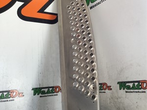 New and Used Kenworth Fuel Tank Steps for sale | TPI
