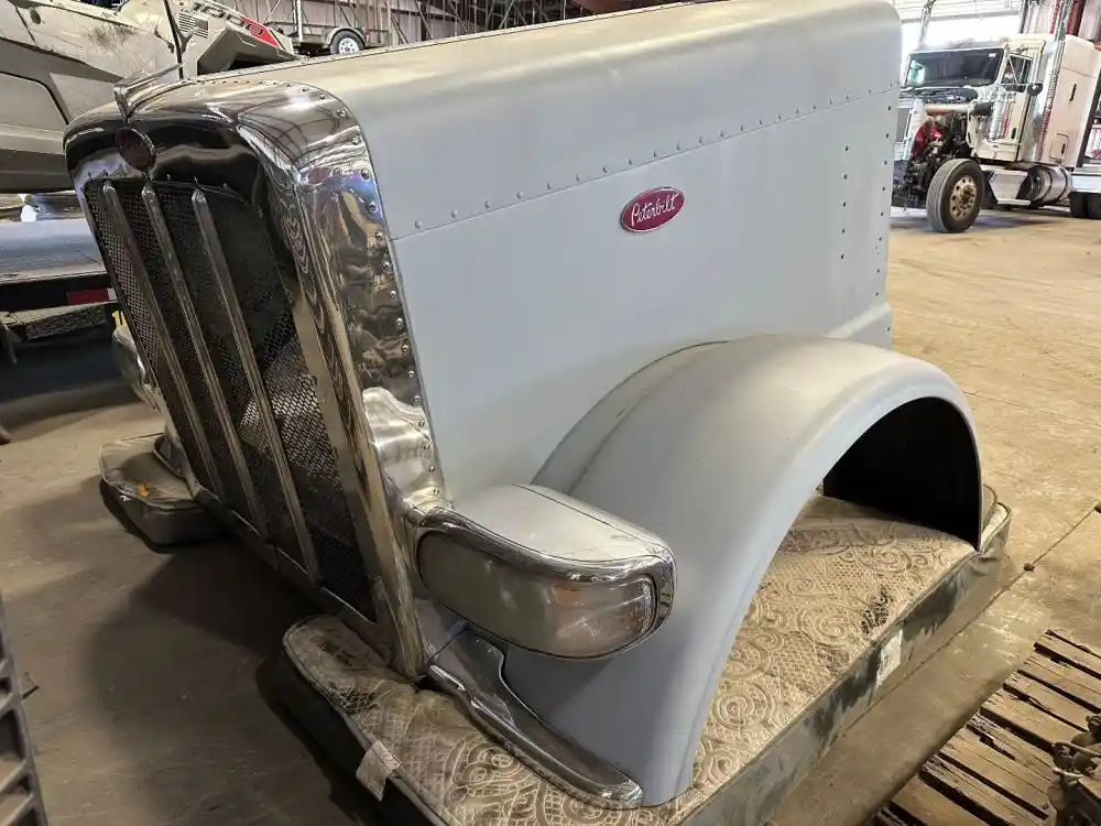 Used Universal Peterbilt 389 Hood for sale | Phoenix Arizona United ...