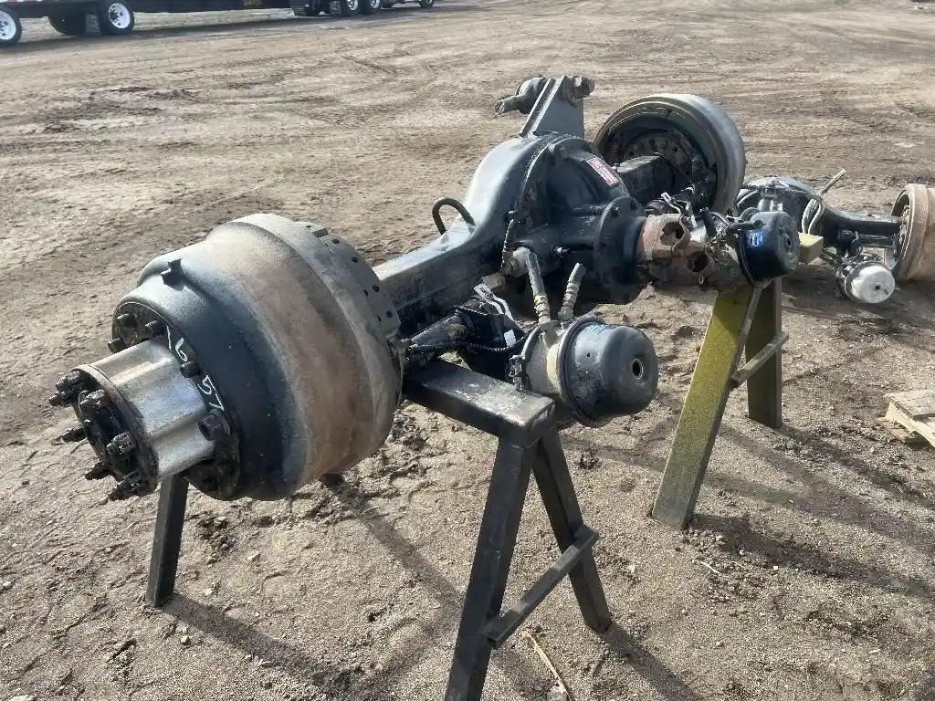 Used, Recycled, New, and Aftermarket Heavy Duty Truck Parts