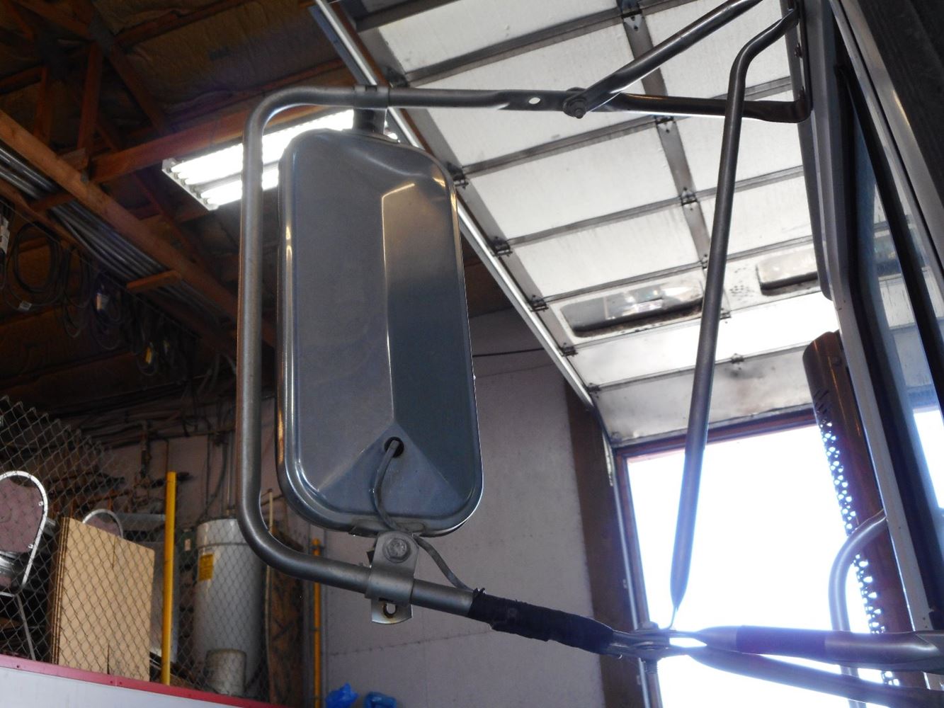 1999 Mack CH 613 (Stock #124365-9) | Mirrors | TPI