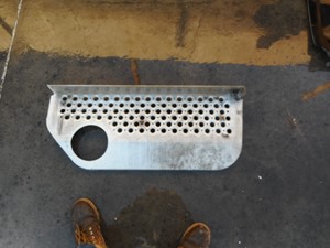 New and Used Kenworth T600 Fuel Tank Steps for sale | TPI