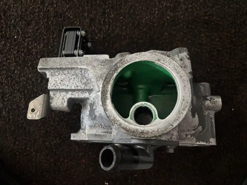 Used Cummins ISC Intake Manifold for sale | Hialeah Florida United ...