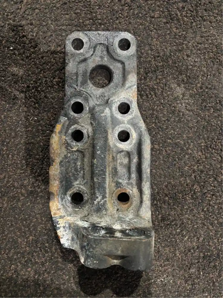 Used Freightliner Engine Mount for sale | Hialeah Florida United States ...