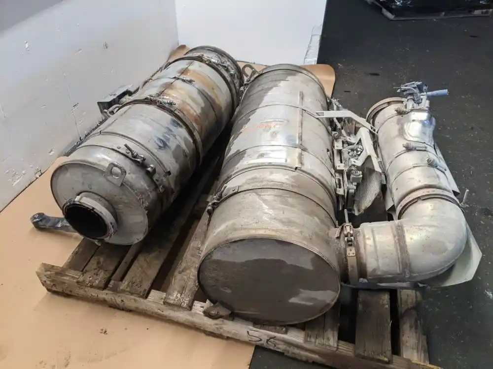 Used 2014 Peterbilt 579 Diesel Particulate Filter (DPF) for sale ...