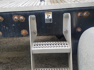 New and Used Peterbilt 579 Steps For Sale | TPI