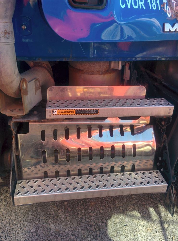 Used 2015 Mack GU813 Diesel Particulate Filter (DPF) for sale | York ...