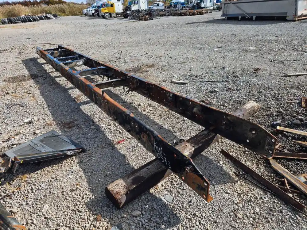 Used 2005 Kenworth T800 Frame and Crossmembers for sale | York Ontario ...