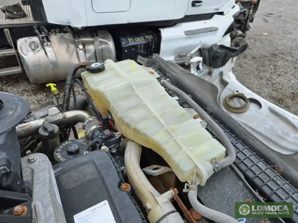 Used 2013 Freightliner Cascadia 125 Radiator Overflow Bottle for sale ...