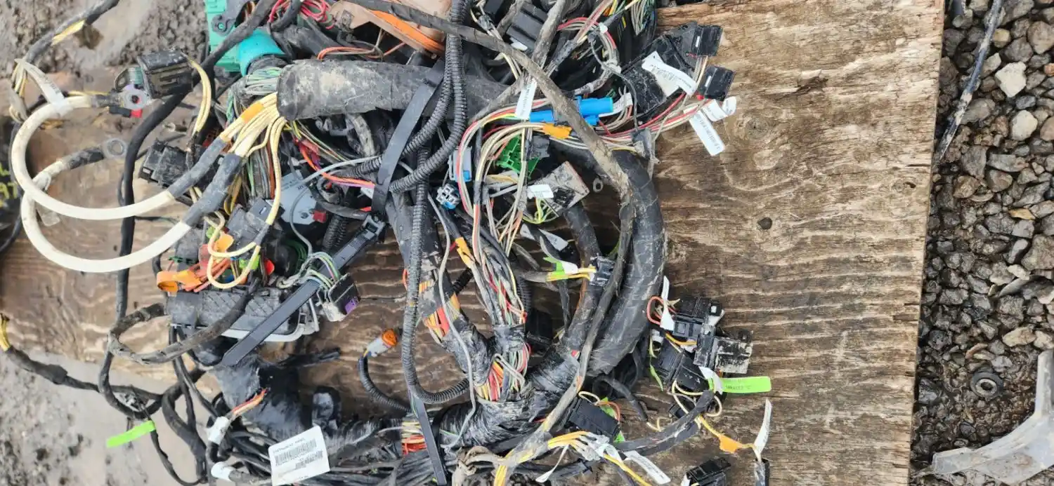 Used, Recycled, New, and Aftermarket Heavy Duty Truck Parts