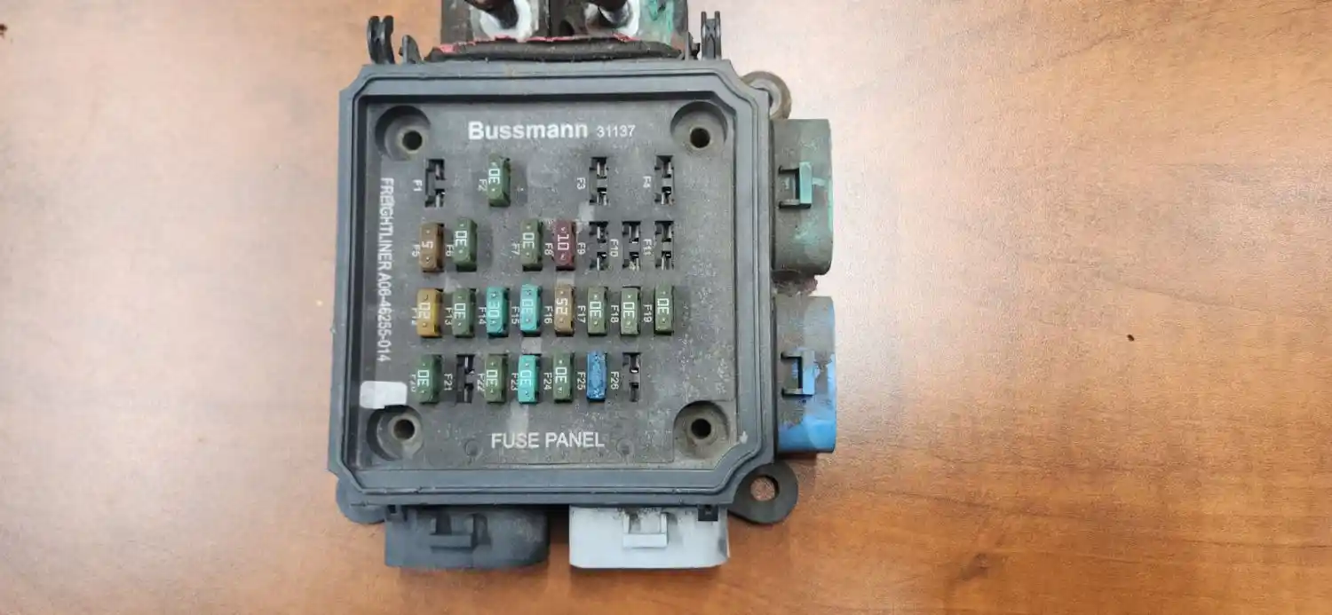 Used 2019 Freightliner M2 106 Fuse Box for sale | York Ontario Canada ...