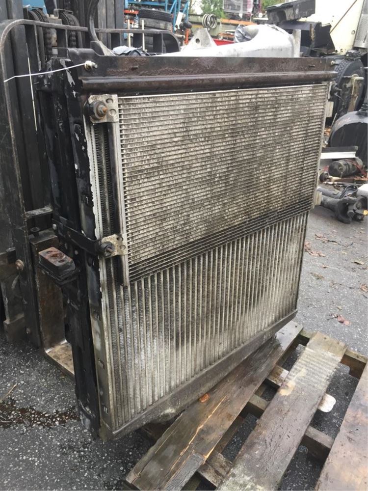 Used 2007 VOLVO VNL Radiator for sale | Abbotsford British Columbia ...