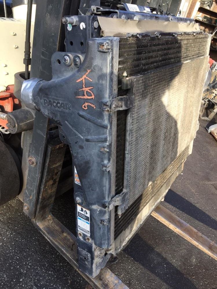Used 2015 KENWORTH T800 Radiator for sale | Abbotsford British Columbia ...