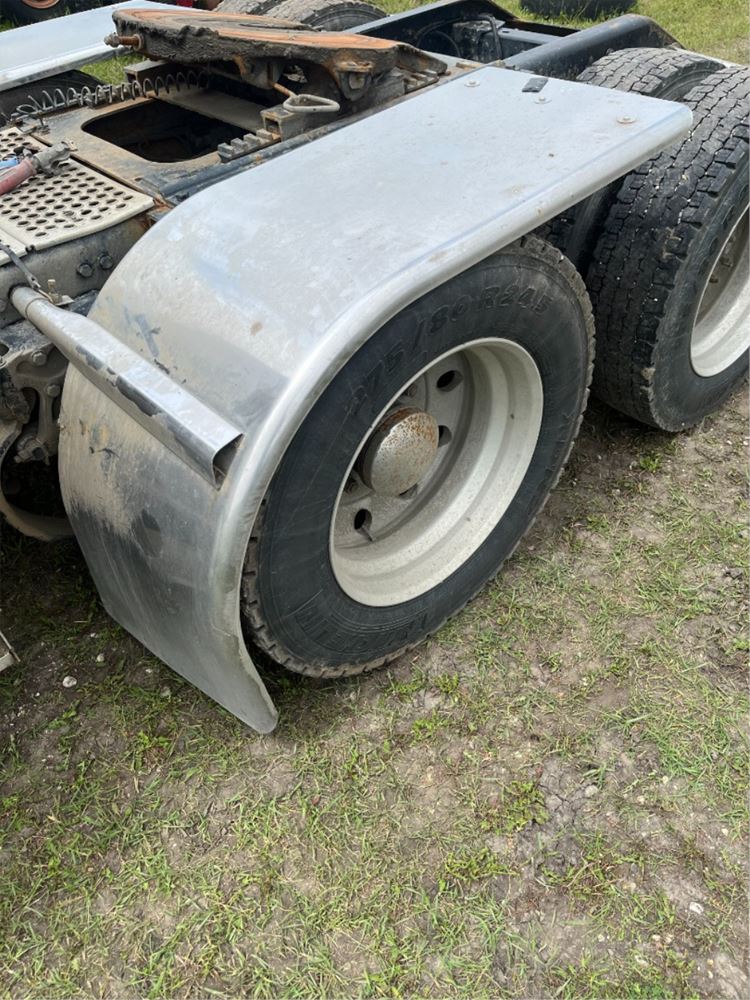 Used 2004 Kenworth W900 Rear Quarter Fender for sale | Minnedosa ...