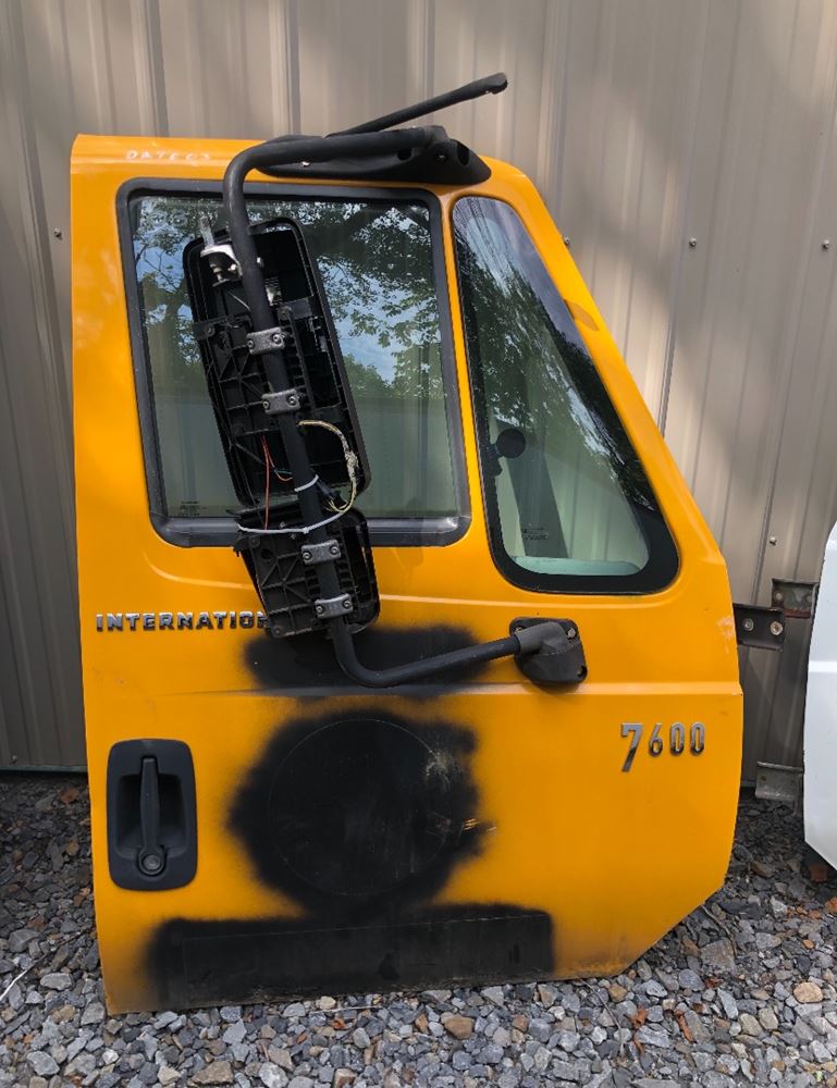 Used 2003 International 7600 Door for sale | Palmyra Pennsylvania ...