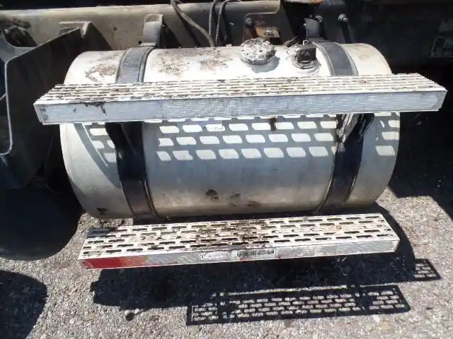 Used 2005 Mack CV713 Granite Fuel Tank for sale | Palmyra Pennsylvania ...