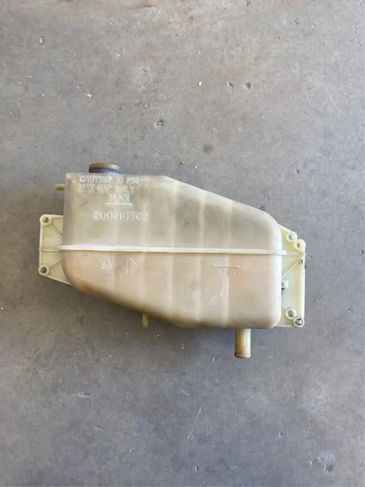 Used International 47/4900 Coolant Reservoir for sale | Catoosa ...