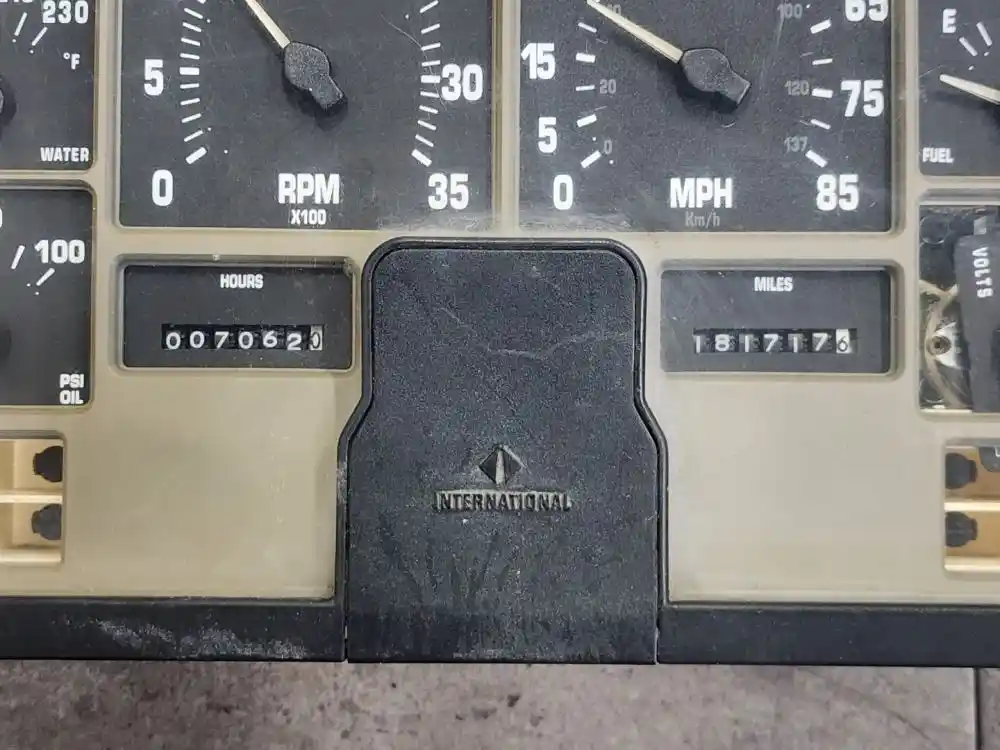 Used 1998 International SCHOOL BUS Instrument Cluster for sale | Opa ...