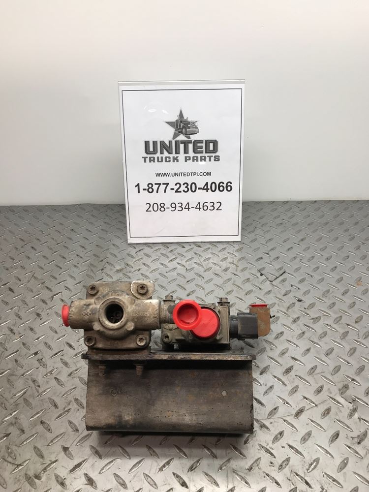Used 1999 Bendix ABS Relay Valve for sale | Gooding Idaho United States ...