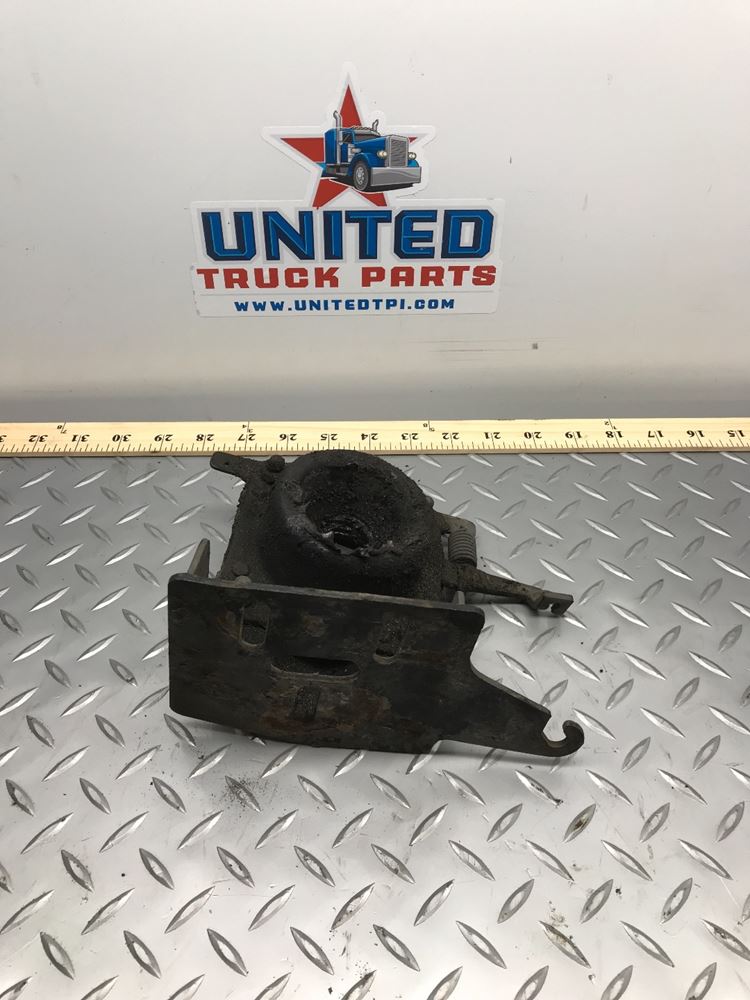 Used 2004 Volvo VNL200 Hood Hinge for sale | Gooding Idaho United ...