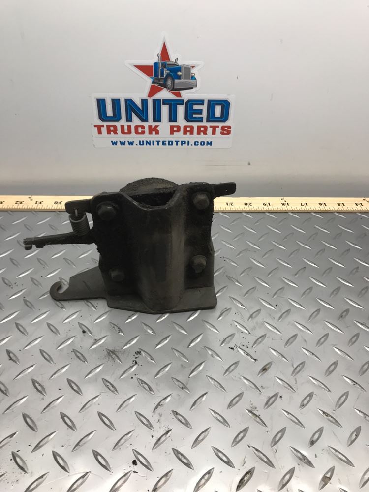 Used 2004 Volvo VNL200 Hood Hinge for sale | Gooding Idaho United ...