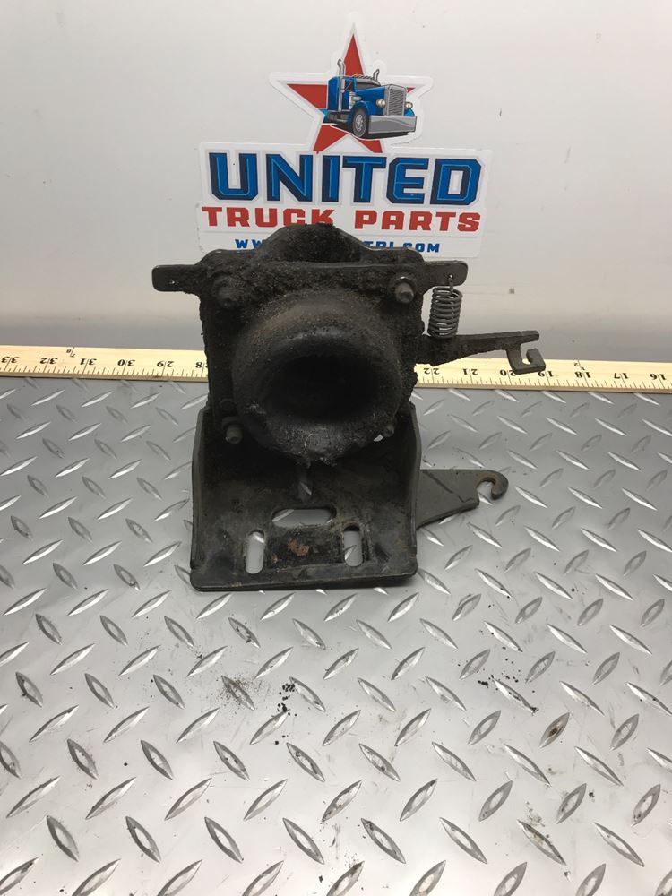 Used 2004 Volvo VNL200 Hood Hinge for sale | Gooding Idaho United ...