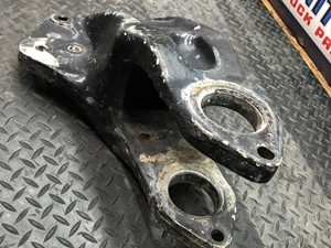 New and Used Peterbilt 379 Spring Hangers, Steer Axle For Sale | TPI