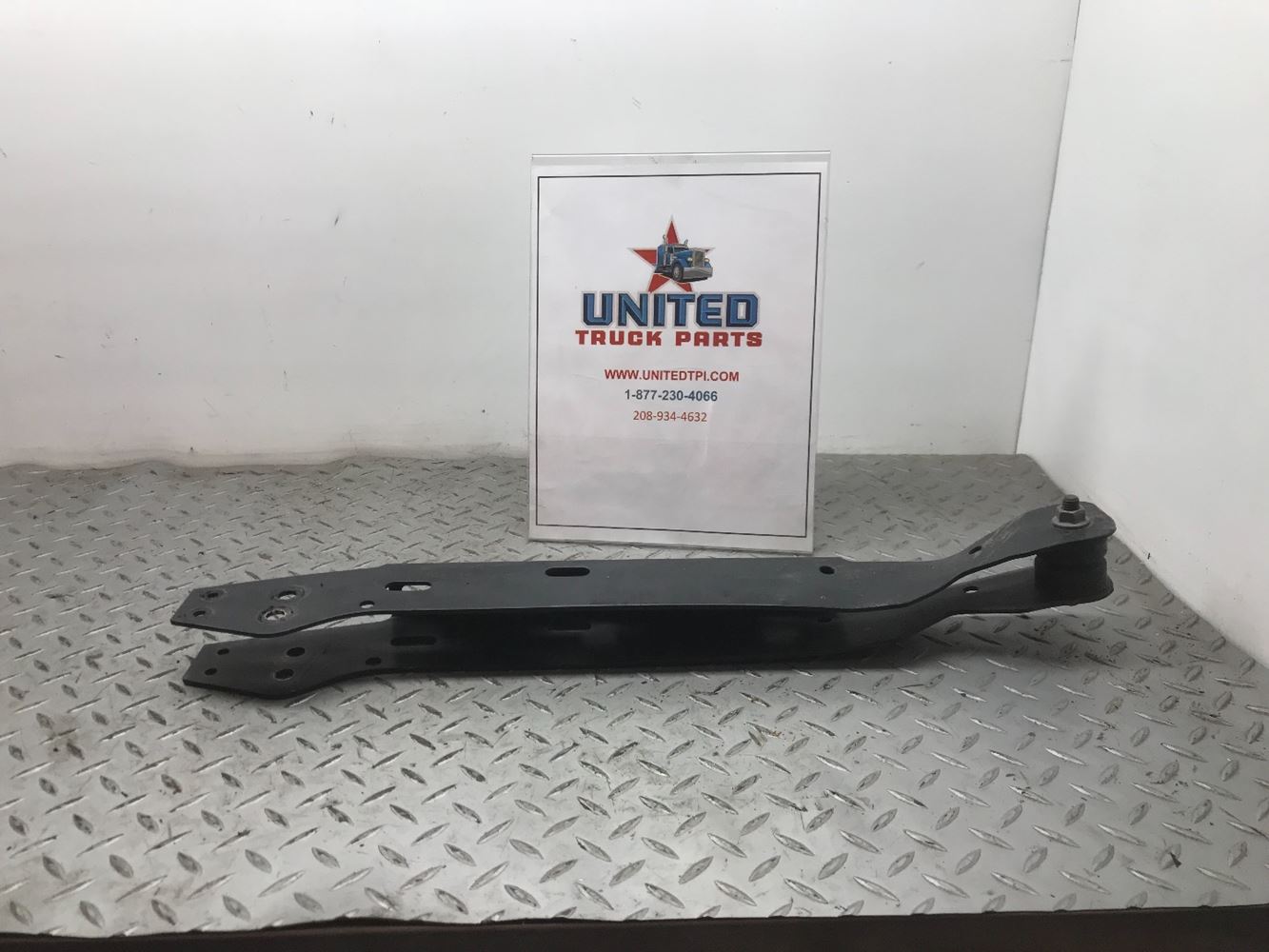 Used 2014 Volvo VNL Bracket for sale | Gooding Idaho United States ...